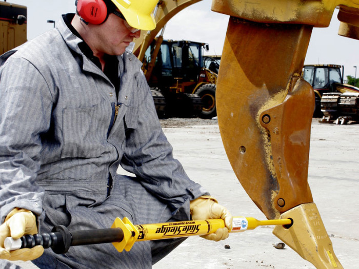 Application by Tips – Slide Sledge